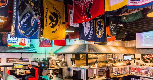 5 Qualities of a Great Sports Bar Venice | Sports Bars Near Englewood